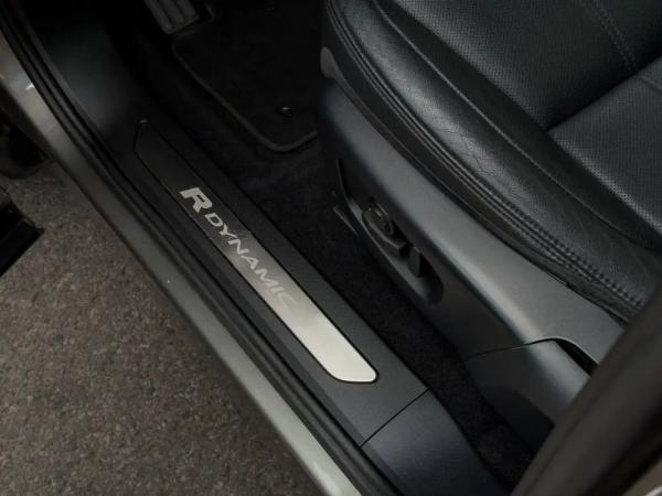 Grey Land Rover Range Rover Evoque 2019 in Daugavpils, with an engine capacity of 2.00 L and mileage of 197 thousand km for 21500 €, photo 5 on AUTOMOTO.COM.LV