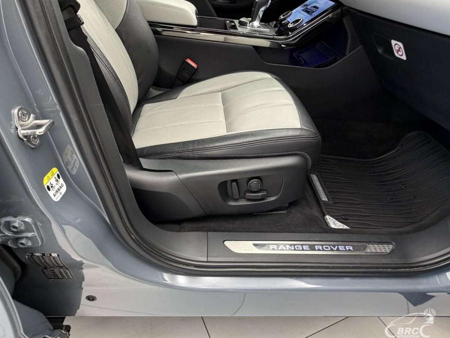 Grey Land Rover Range Rover Evoque 2019 in Vilnius, with an engine capacity of 2.00 L and mileage of 114 thousand km for 23500 €, photo 8 on AUTOMOTO.COM.LV