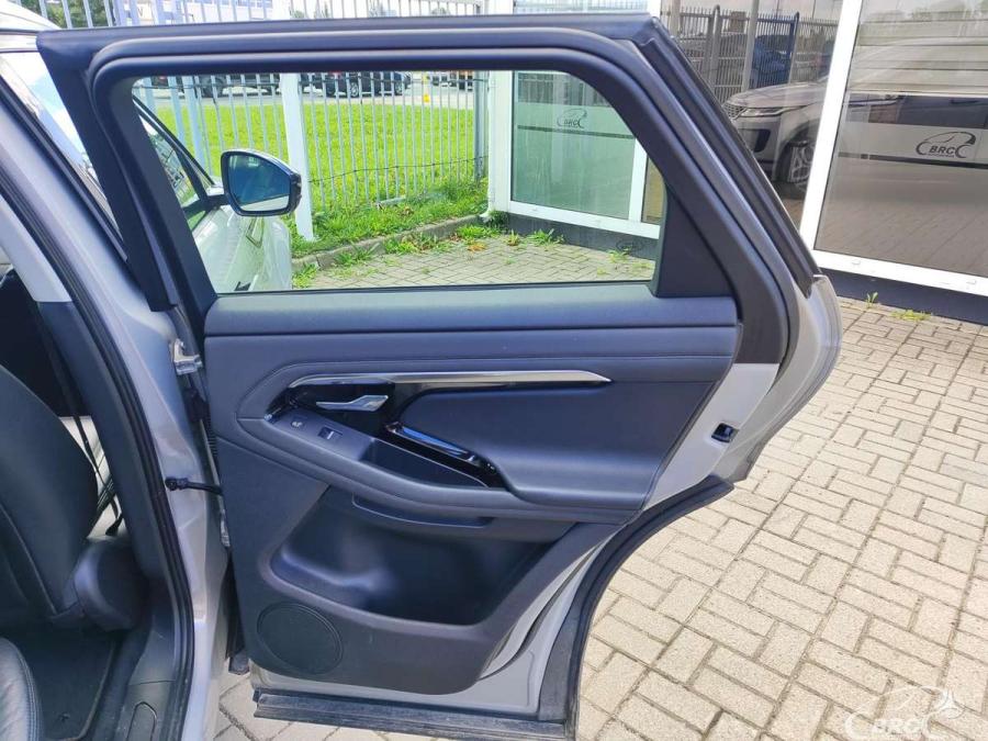 Grey Land Rover Range Rover Evoque 2019 in Klaipeda, with an engine capacity of 2.00 L and mileage of 141 thousand km for 20500 €, photo 12 on AUTOMOTO.COM.LV
