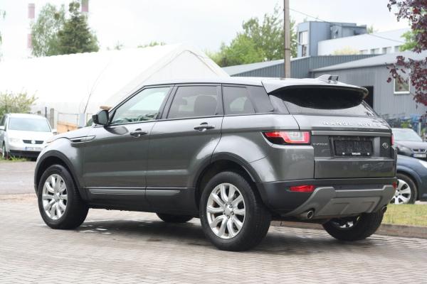 Pelēks Land Rover Range Rover Evoque 2019 Kauņa, ar dzinēja tilpumu 2.00 L un nobraukumu 180 tūkst. km par 13550 €, foto 5 vietnē AUTOMOTO.COM.LV