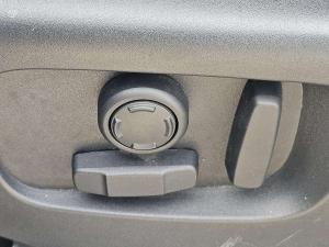 Grey Land Rover Range Rover Evoque 2019 in Taurage, with an engine capacity of 2.00 L and mileage of 238 thousand km for 15200 €, photo 11 on AUTOMOTO.COM.LV