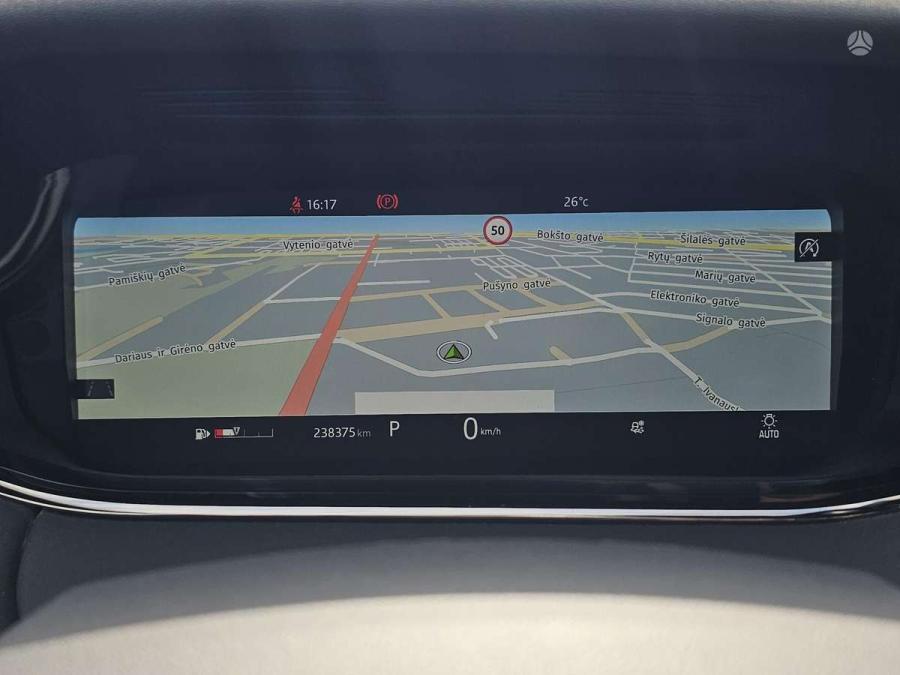 Grey Land Rover Range Rover Evoque 2019 in Taurage, with an engine capacity of 2.00 L and mileage of 238 thousand km for 15200 €, photo 18 on AUTOMOTO.COM.LV