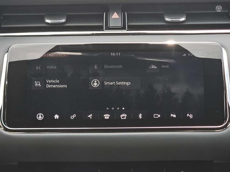 Grey Land Rover Range Rover Evoque 2019 in Taurage, with an engine capacity of 2.00 L and mileage of 238 thousand km for 15200 €, photo 26 on AUTOMOTO.COM.LV