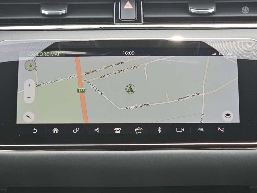 Grey Land Rover Range Rover Evoque 2019 in Taurage, with an engine capacity of 2.00 L and mileage of 238 thousand km for 15200 €, photo 27 on AUTOMOTO.COM.LV