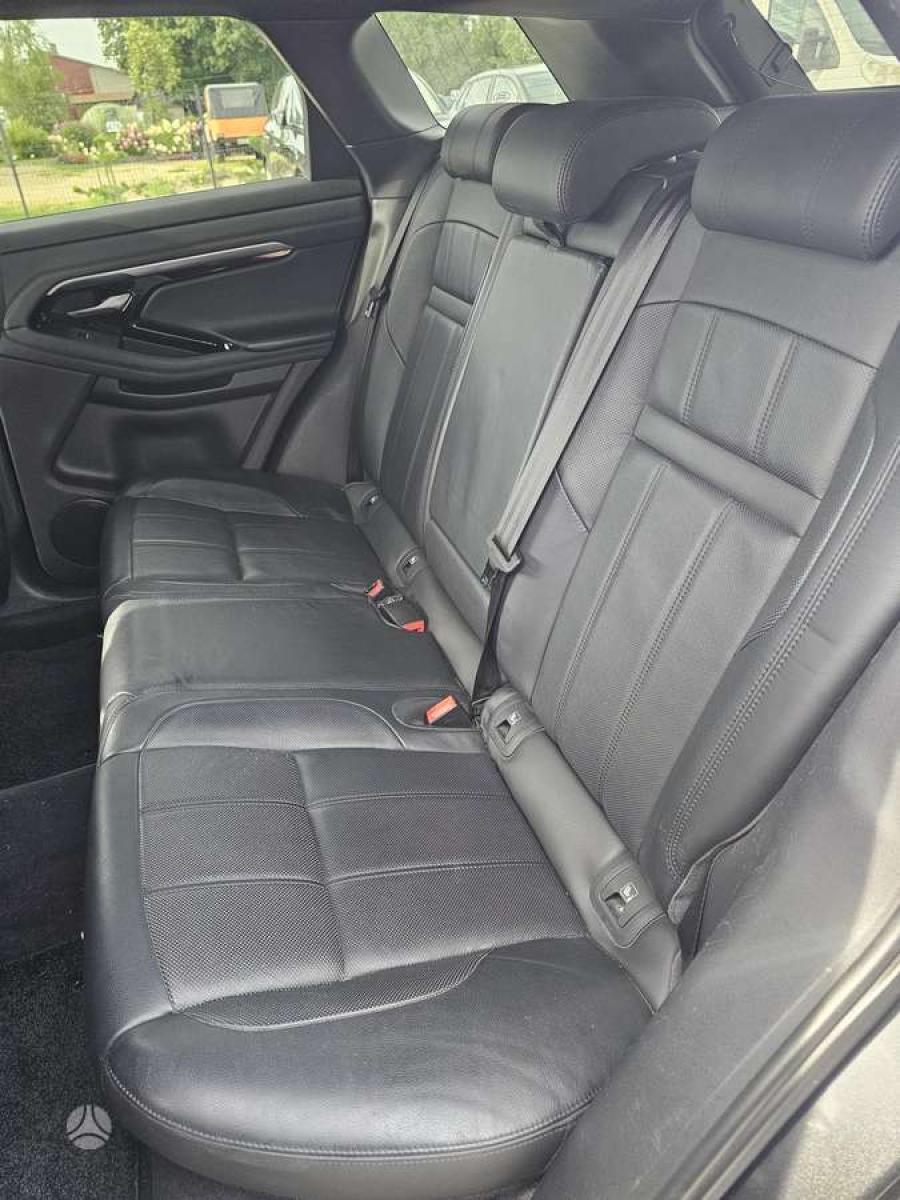 Grey Land Rover Range Rover Evoque 2019 in Taurage, with an engine capacity of 2.00 L and mileage of 238 thousand km for 15200 €, photo 30 on AUTOMOTO.COM.LV