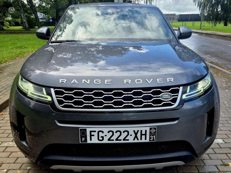 Grey Land Rover Range Rover Evoque 2019 in Taurage, with an engine capacity of 2.00 L and mileage of 157 thousand km for 16900 €, photo 3 on AUTOMOTO.COM.LV