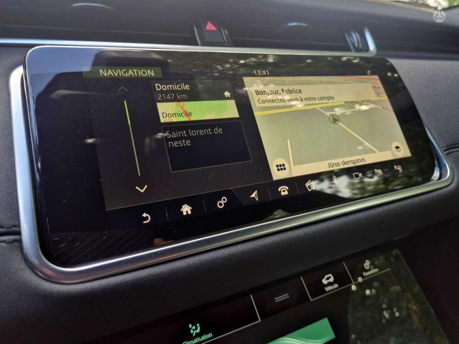 Grey Land Rover Range Rover Evoque 2019 in Taurage, with an engine capacity of 2.00 L and mileage of 157 thousand km for 16900 €, photo 21 on AUTOMOTO.COM.LV
