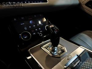 Pelēks Land Rover Range Rover Evoque 2020 Rīga, ar dzinēja tilpumu 2.00 L un nobraukumu 139 tūkst. km par 26900 €, foto 16 vietnē AUTOMOTO.COM.LV