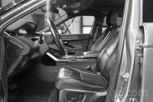 Grey Land Rover Range Rover Evoque 2020 in Riga, with an engine capacity of 2.00 L and mileage of 75 thousand km for 21600 €, photo 9 on AUTOMOTO.COM.LV