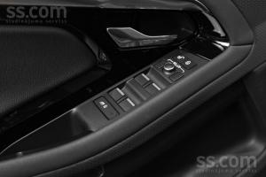 Grey Land Rover Range Rover Evoque 2020 in Riga, with an engine capacity of 2.00 L and mileage of 75 thousand km for 21600 €, photo 16 on AUTOMOTO.COM.LV