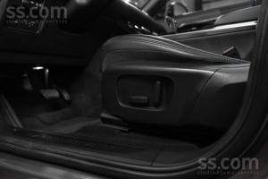 Grey Land Rover Range Rover Evoque 2020 in Riga, with an engine capacity of 2.00 L and mileage of 75 thousand km for 21600 €, photo 17 on AUTOMOTO.COM.LV