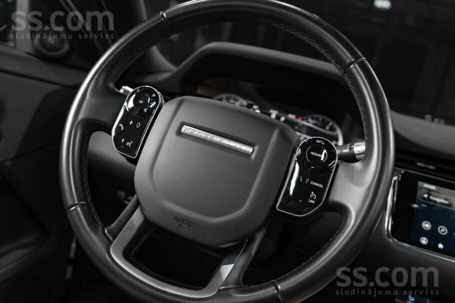 Grey Land Rover Range Rover Evoque 2020 in Riga, with an engine capacity of 2.00 L and mileage of 75 thousand km for 21600 €, photo 21 on AUTOMOTO.COM.LV