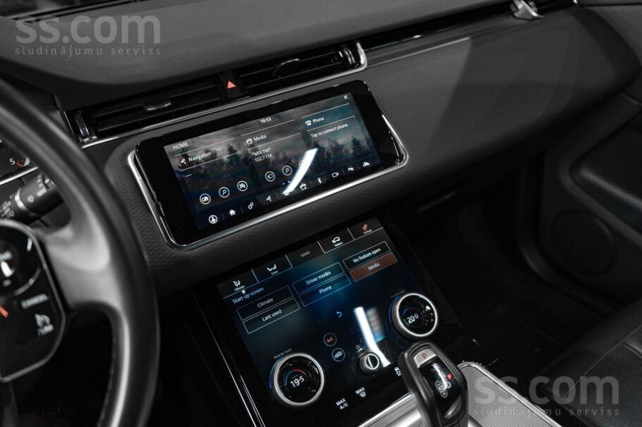 Grey Land Rover Range Rover Evoque 2020 in Riga, with an engine capacity of 2.00 L and mileage of 75 thousand km for 21600 €, photo 24 on AUTOMOTO.COM.LV