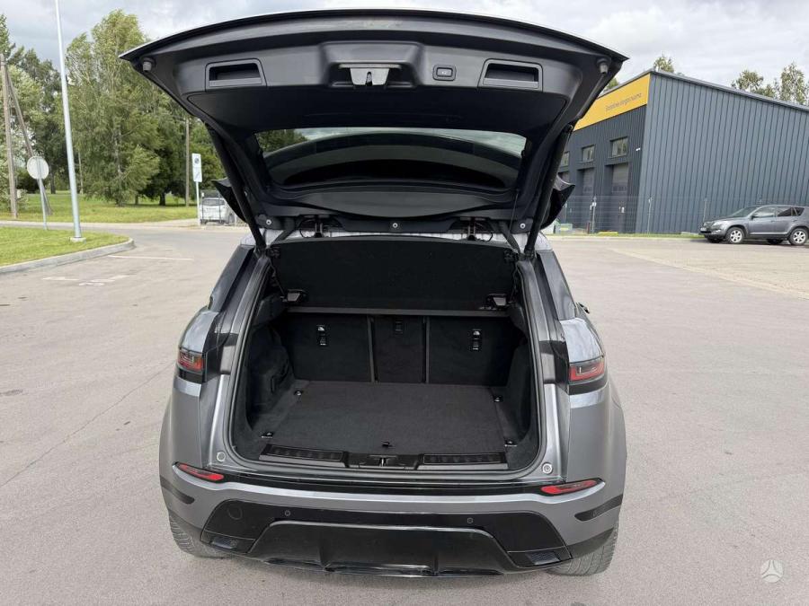 Pelēks Land Rover Range Rover Evoque 2020 Tauragė, ar dzinēja tilpumu 2.00 L un nobraukumu 0 tūkst. km par 15700 €, foto 7 vietnē AUTOMOTO.COM.LV