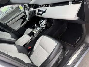 Pelēks Land Rover Range Rover Evoque 2020 Tauragė, ar dzinēja tilpumu 2.00 L un nobraukumu 0 tūkst. km par 15700 €, foto 8 vietnē AUTOMOTO.COM.LV