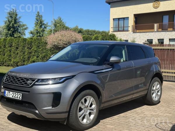 Pelēks Land Rover Range Rover Evoque 2020 Ventspils, ar dzinēja tilpumu 2.00 L un nobraukumu 80 tūkst. km par 21900 €, foto 1 vietnē AUTOMOTO.COM.LV