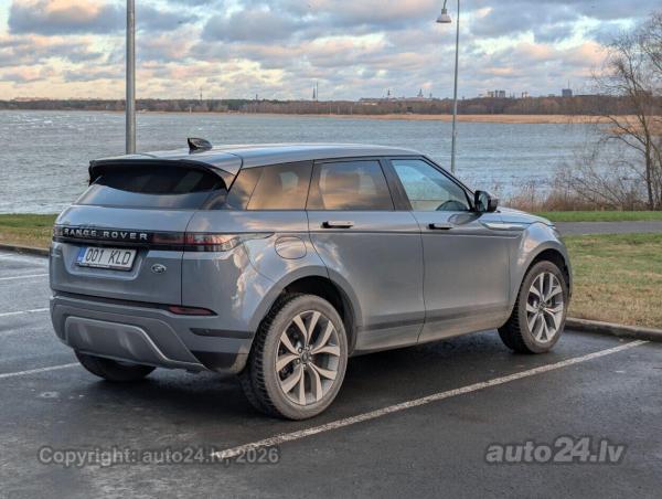 Pelēks Land Rover Range Rover Evoque 2021 Tallina, ar dzinēja tilpumu 2.00 L un nobraukumu 51 tūkst. km par 31900 €, foto 3 vietnē AUTOMOTO.COM.LV