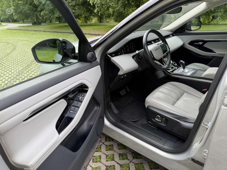 Grey Land Rover Range Rover Evoque 2021 in Vilnius, with an engine capacity of 2.00 L and mileage of 94 thousand km for 30000 €, photo 27 on AUTOMOTO.COM.LV