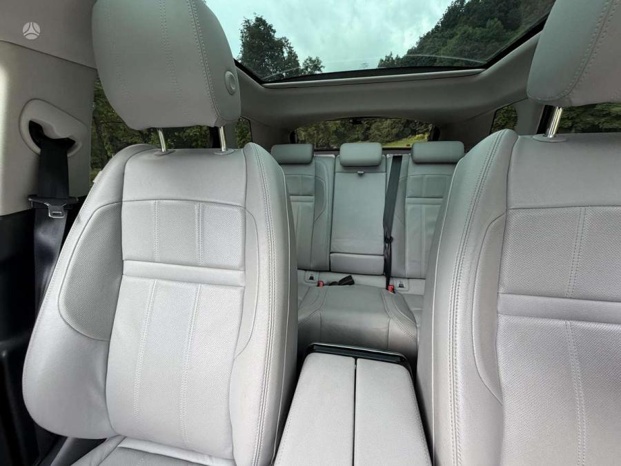 Grey Land Rover Range Rover Evoque 2021 in Vilnius, with an engine capacity of 2.00 L and mileage of 94 thousand km for 30000 €, photo 29 on AUTOMOTO.COM.LV