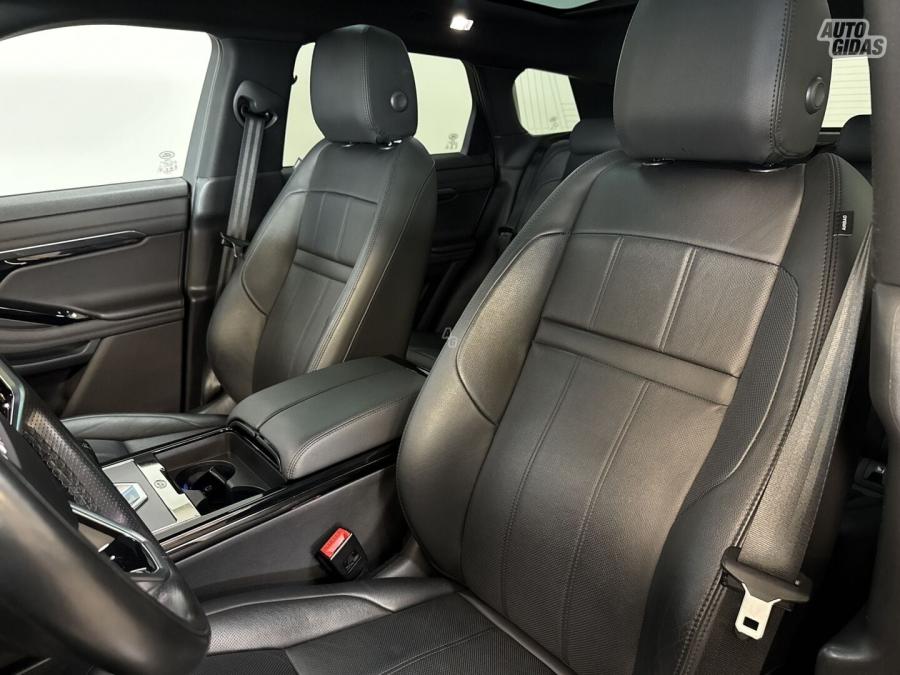 Grey Land Rover Range Rover Evoque 2022 in Vilnius, with an engine capacity of 1.50 L and mileage of 41 thousand km for 38000 €, photo 11 on AUTOMOTO.COM.LV