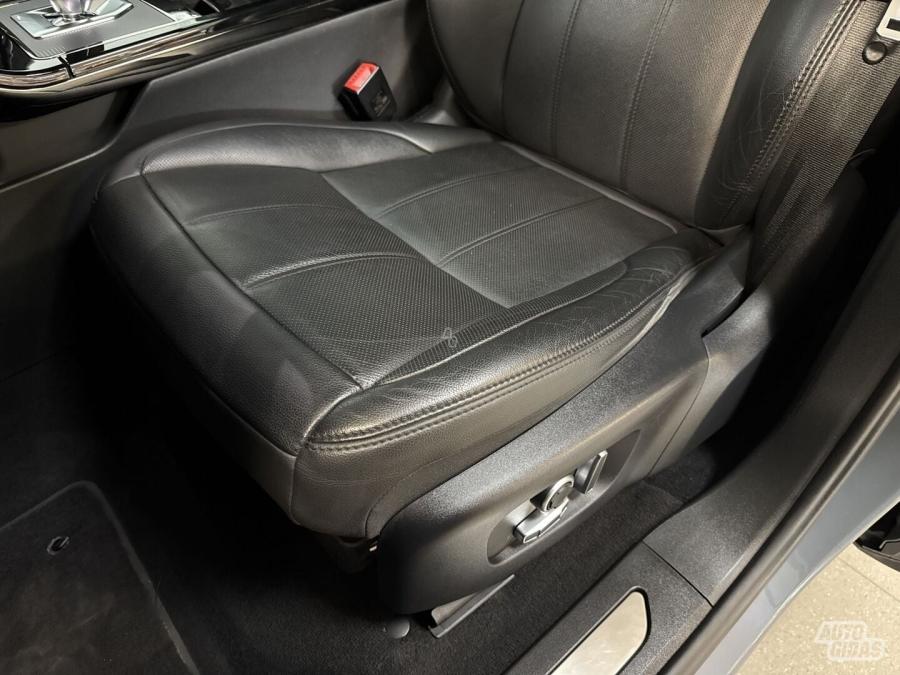 Grey Land Rover Range Rover Evoque 2022 in Vilnius, with an engine capacity of 1.50 L and mileage of 41 thousand km for 38000 €, photo 12 on AUTOMOTO.COM.LV