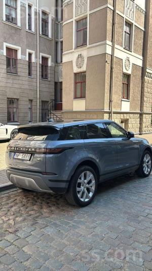 Pelēks Land Rover Range Rover Evoque 2022 Rīga, ar dzinēja tilpumu 2.00 L un nobraukumu 44 tūkst. km par 33000 €, foto 6 vietnē AUTOMOTO.COM.LV