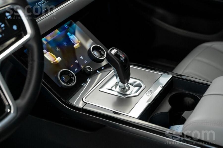 Pelēks Land Rover Range Rover Evoque 2022 Rīga, ar dzinēja tilpumu 2.00 L un nobraukumu 49 tūkst. km par 27990 €, foto 12 vietnē AUTOMOTO.COM.LV