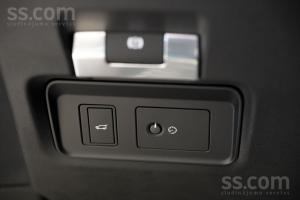 Pelēks Land Rover Range Rover Evoque 2022 Rīga, ar dzinēja tilpumu 2.00 L un nobraukumu 49 tūkst. km par 27990 €, foto 16 vietnē AUTOMOTO.COM.LV