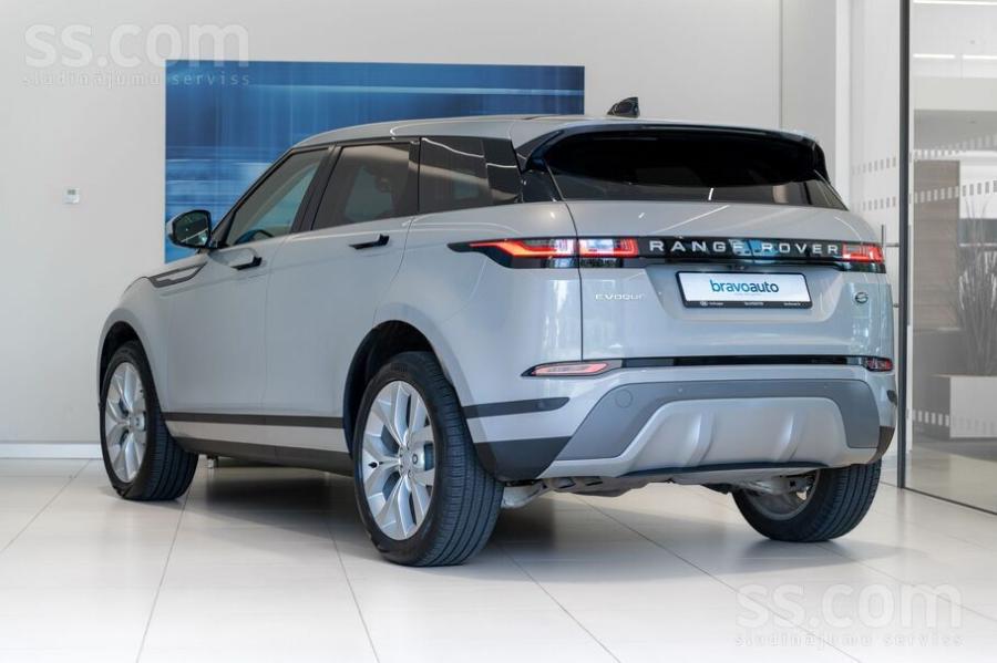 Pelēks Land Rover Range Rover Evoque 2023 Rīga, ar dzinēja tilpumu 2.00 L un nobraukumu 34 tūkst. km par 36990 €, foto 4 vietnē AUTOMOTO.COM.LV