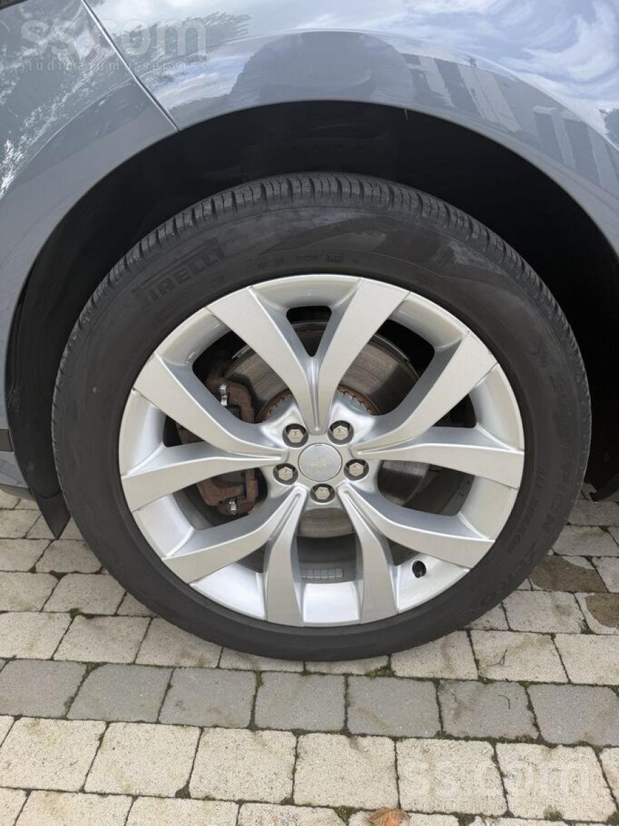 Pelēks Land Rover Range Rover Evoque 2023 Rīga, ar dzinēja tilpumu 2.00 L un nobraukumu 41 tūkst. km par 33900 €, foto 9 vietnē AUTOMOTO.COM.LV