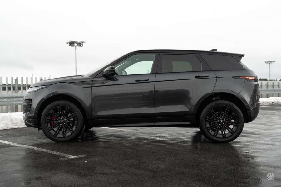 Pelēks Land Rover Range Rover Evoque 2024 Viļņa, ar dzinēja tilpumu 2.00 L un nobraukumu 13 tūkst. km par 46950 €, foto 3 vietnē AUTOMOTO.COM.LV