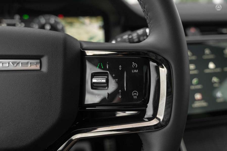 Pelēks Land Rover Range Rover Evoque 2024 Viļņa, ar dzinēja tilpumu 2.00 L un nobraukumu 12 tūkst. km par 44900 €, foto 21 vietnē AUTOMOTO.COM.LV