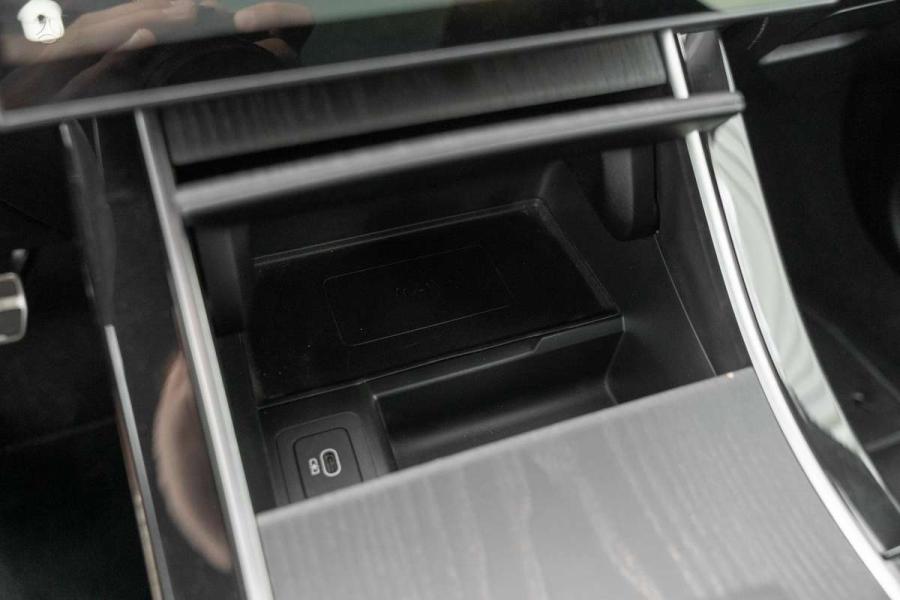 Pelēks Land Rover Range Rover Evoque 2024 Viļņa, ar dzinēja tilpumu 2.00 L un nobraukumu 12 tūkst. km par 44900 €, foto 28 vietnē AUTOMOTO.COM.LV