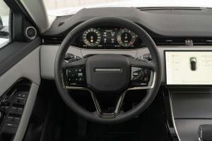Pelēks Land Rover Range Rover Evoque 2025 Viļņa, ar dzinēja tilpumu 2.00 L un nobraukumu 21 tūkst. km par 55000 €, foto 14 vietnē AUTOMOTO.COM.LV