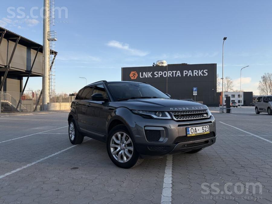 Grey Land Rover Range Rover Evoque 2015 in Riga, with an engine capacity of 2.00 L and mileage of 151 thousand km for 16700 €, photo 1 on AUTOMOTO.COM.LV