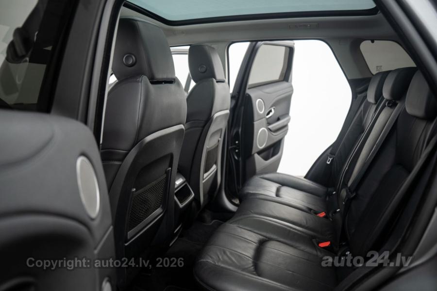 Pelēks Land Rover Range Rover Evoque 2017 Tallina, ar dzinēja tilpumu 2.00 L un nobraukumu 227 tūkst. km par 11999 €, foto 10 vietnē AUTOMOTO.COM.LV