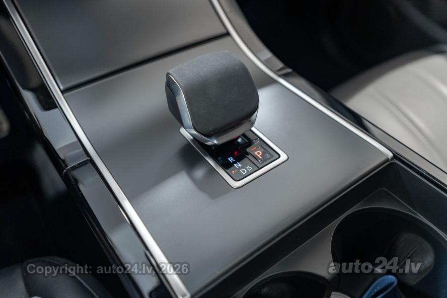 Pelēks Land Rover Range Rover Evoque 2024 Tallina, ar dzinēja tilpumu 2.00 L un nobraukumu 57 tūkst. km par 43990 €, foto 14 vietnē AUTOMOTO.COM.LV