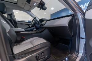 Pelēks Land Rover Range Rover Evoque 2024 Tallina, ar dzinēja tilpumu 2.00 L un nobraukumu 57 tūkst. km par 43990 €, foto 15 vietnē AUTOMOTO.COM.LV