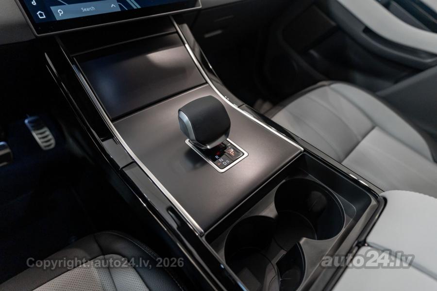 Pelēks Land Rover Range Rover Evoque 2026 Tallina, ar dzinēja tilpumu 2.00 L un nobraukumu 2 tūkst. km par 60900 €, foto 12 vietnē AUTOMOTO.COM.LV