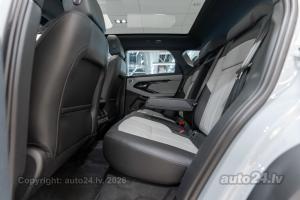 Pelēks Land Rover Range Rover Evoque 2026 Tallina, ar dzinēja tilpumu 2.00 L un nobraukumu 2 tūkst. km par 60900 €, foto 16 vietnē AUTOMOTO.COM.LV