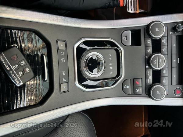 Oranžs Land Rover Range Rover Evoque 2017 Tallina, ar dzinēja tilpumu 2.00 L un nobraukumu 107 tūkst. km par 17990 €, foto 10 vietnē AUTOMOTO.COM.LV
