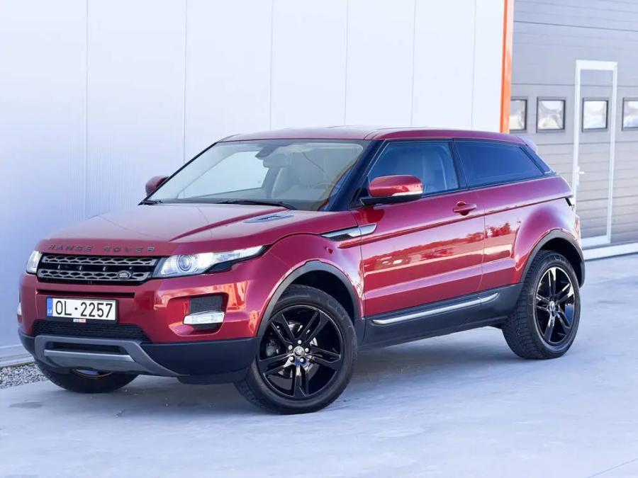 Red Land Rover Range Rover Evoque 2012 in Marupe, with an engine capacity of 2.20 L and mileage of 293 thousand km for 8750 €, photo 3 on AUTOMOTO.COM.LV