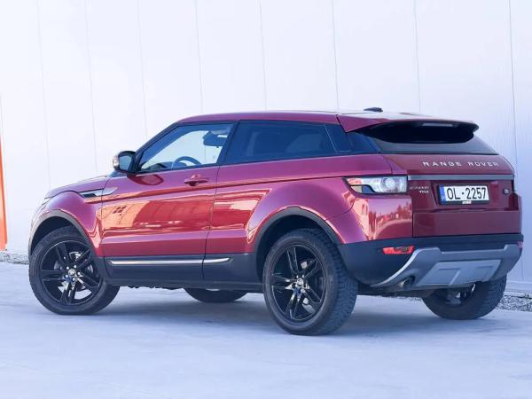 Sarkans Land Rover Range Rover Evoque 2012 Mārupe, ar dzinēja tilpumu 2.20 L un nobraukumu 293 tūkst. km par 8750 €, foto 4 vietnē AUTOMOTO.COM.LV