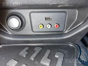 Sarkans Land Rover Range Rover Evoque 2013 Rīga, ar dzinēja tilpumu 2.20 L un nobraukumu 159 tūkst. km par 12300 €, foto 19 vietnē AUTOMOTO.COM.LV