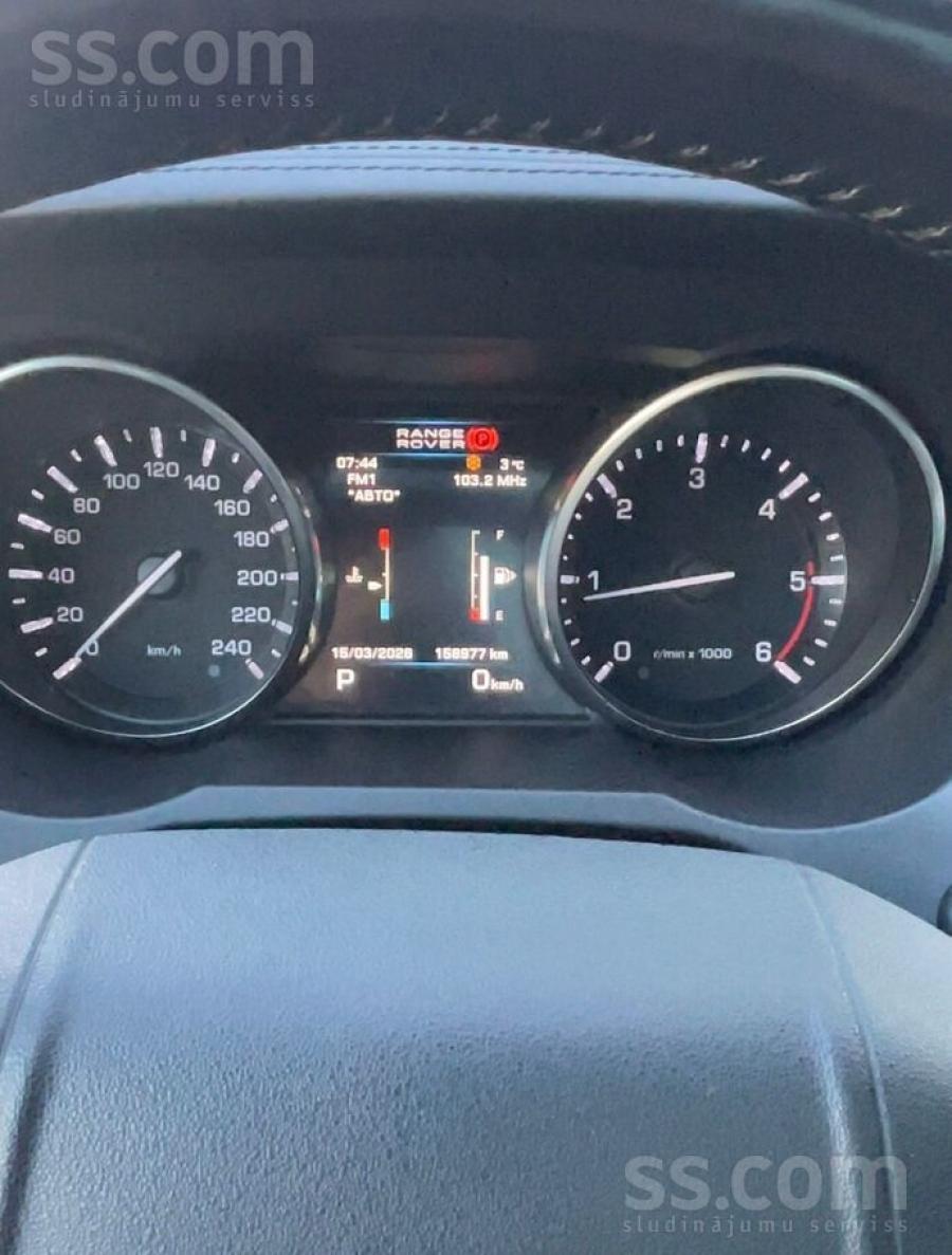 Sarkans Land Rover Range Rover Evoque 2013 Rīga, ar dzinēja tilpumu 2.20 L un nobraukumu 159 tūkst. km par 12300 €, foto 28 vietnē AUTOMOTO.COM.LV