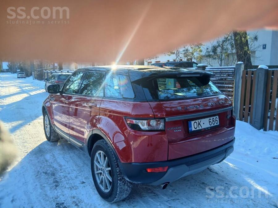 Red Land Rover Range Rover Evoque 2013 in Riga, with an engine capacity of 2.20 L and mileage of 204 thousand km for 9100 €, photo 3 on AUTOMOTO.COM.LV