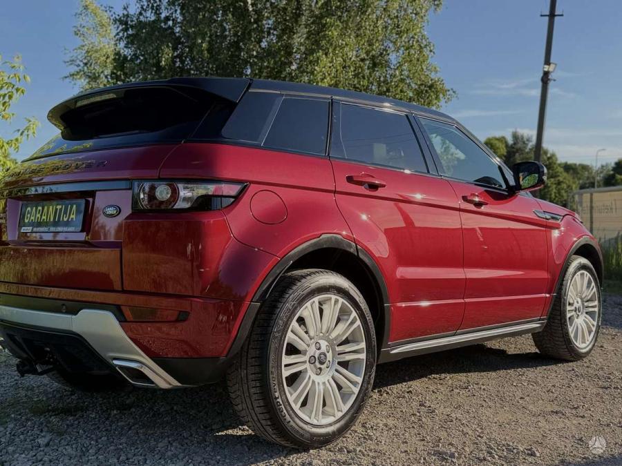 Red Land Rover Range Rover Evoque 2013 in Siauliai, with an engine capacity of 2.18 L and mileage of 185 thousand km for 13999 €, photo 9 on AUTOMOTO.COM.LV