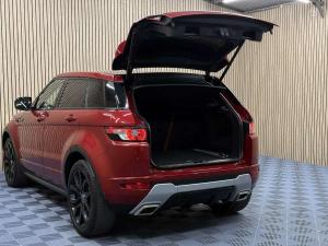 Red Land Rover Range Rover Evoque 2013 in Marijampole, with an engine capacity of 2.18 L and mileage of 96 thousand km for 12999 €, photo 14 on AUTOMOTO.COM.LV