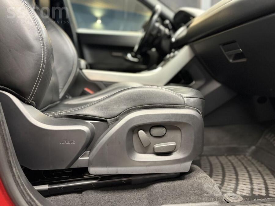 Sarkans Land Rover Range Rover Evoque 2013 Rīga, ar dzinēja tilpumu 2.20 L un nobraukumu 163 tūkst. km par 11690 €, foto 30 vietnē AUTOMOTO.COM.LV