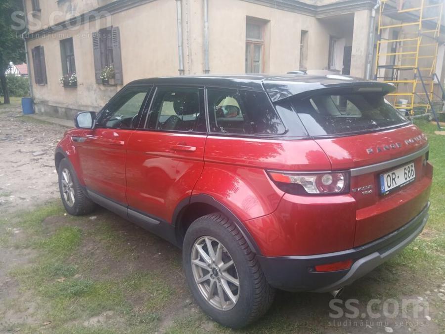 Red Land Rover Range Rover Evoque 2013 in Riga, with an engine capacity of 2.20 L and mileage of 216 thousand km for 9100 €, photo 5 on AUTOMOTO.COM.LV